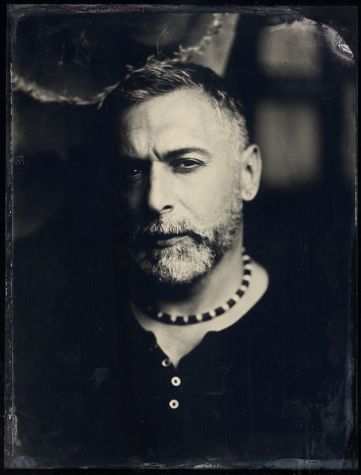 Dan Hecho - About Dan Hecho, Biography, Exhibitions and More | Artfinder