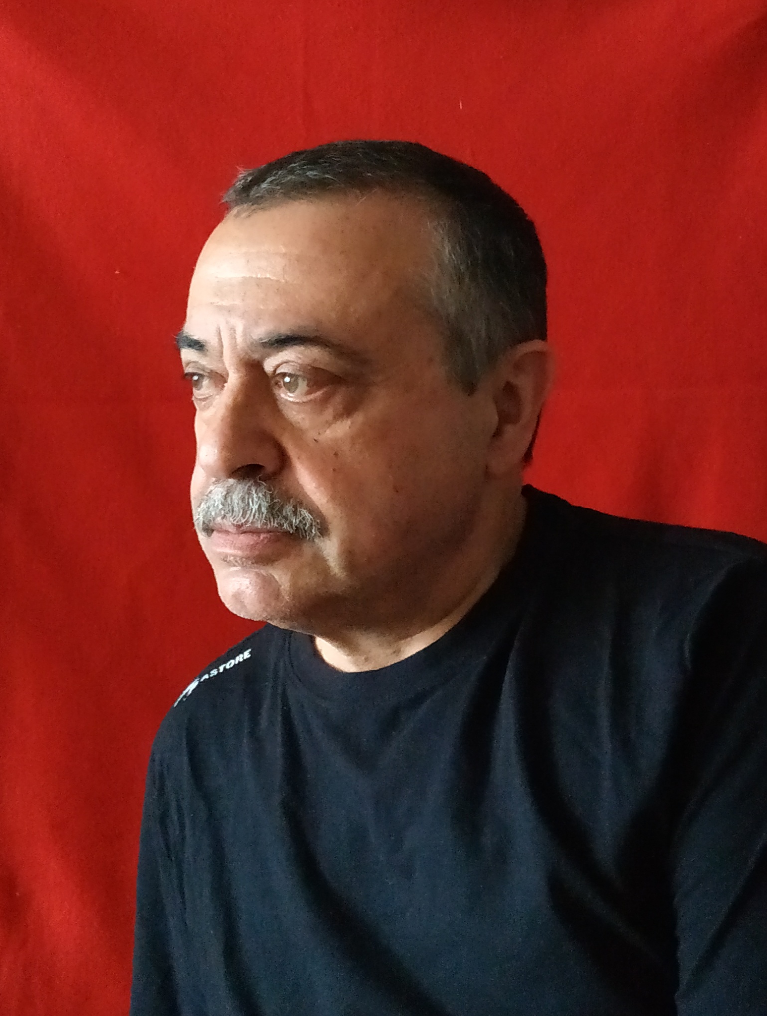 TOMAS CASTAÑO - About TOMAS CASTAÑO, Biography, Exhibitions and More ...