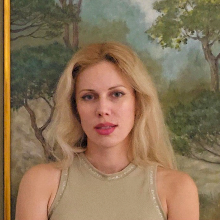 Katia Bellini - About Katia Bellini, Biography, Exhibitions and More ...